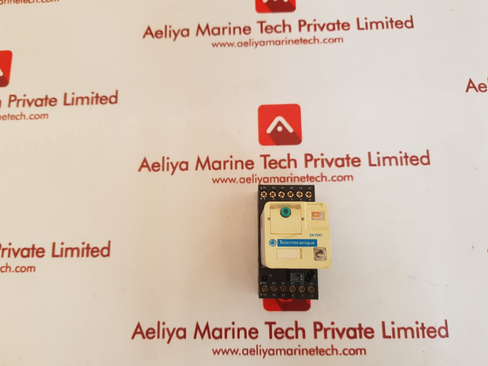 Schneider ruzc3m relay socket – Aeliya Marine Tech