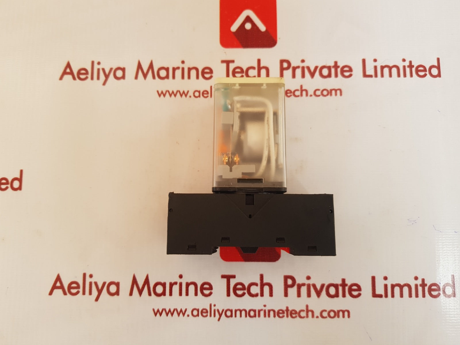 Schneider ruzc3m relay socket – Aeliya Marine Tech