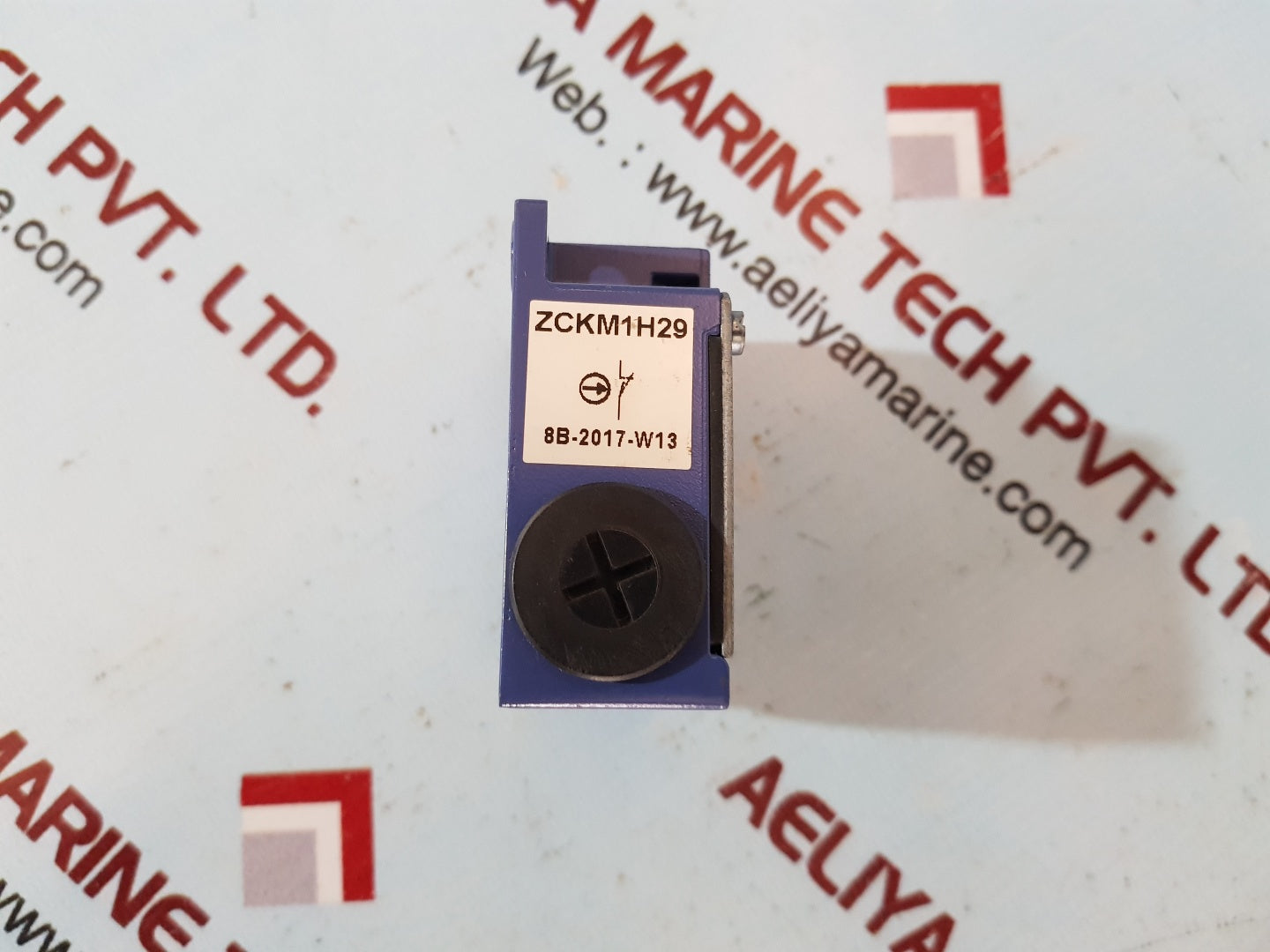 Telemecanique xckm limit switch – Aeliya Marine Tech