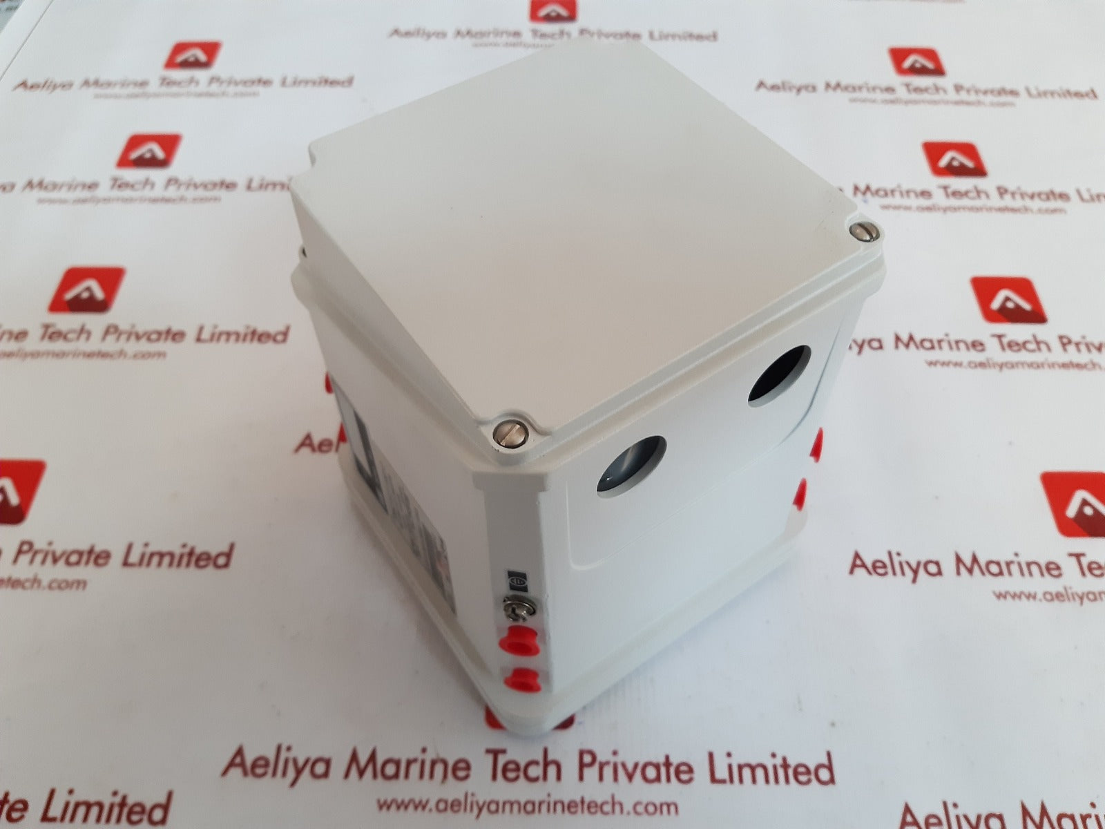 Abb tb82 hart conductivity transmitter tb82te2110012 – Aeliya Marine Tech