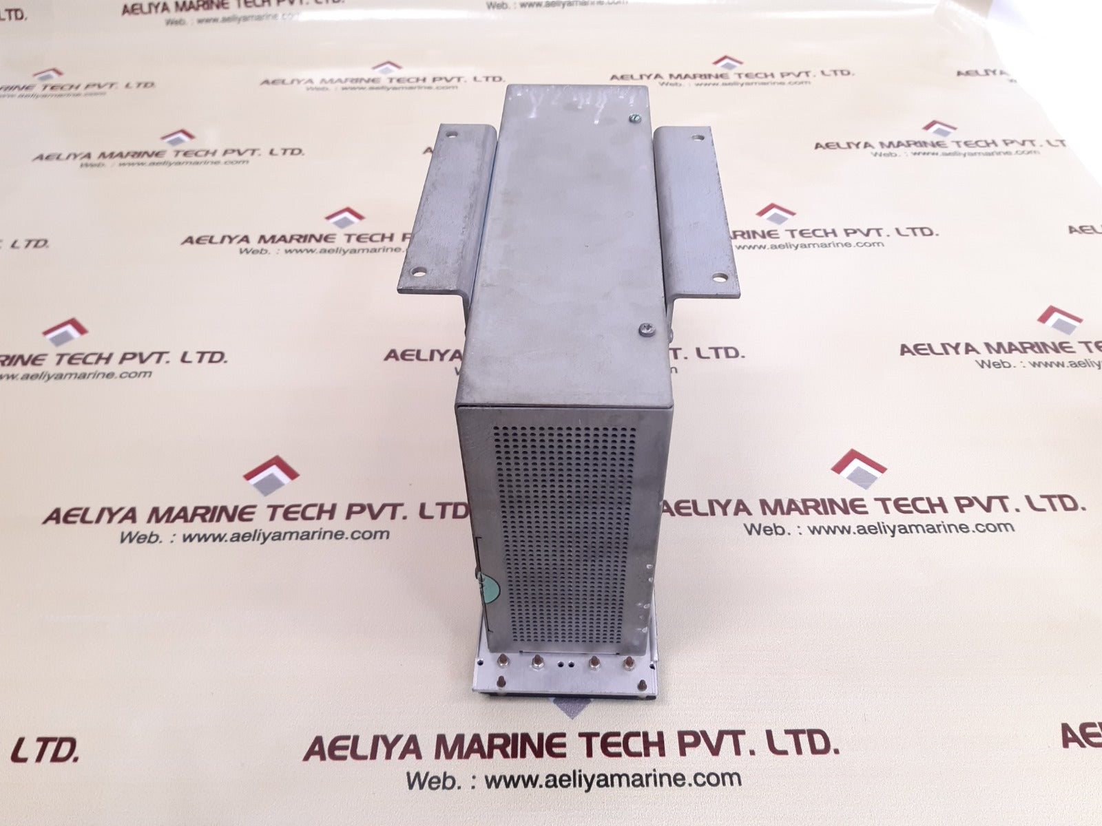 Adept pdu3 power distribution unit 30430-30000 – Aeliya Marine Tech