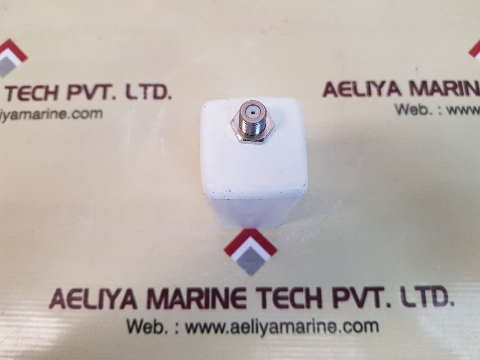 Ku-band njr2535s low noise block down converter – Aeliya Marine Tech