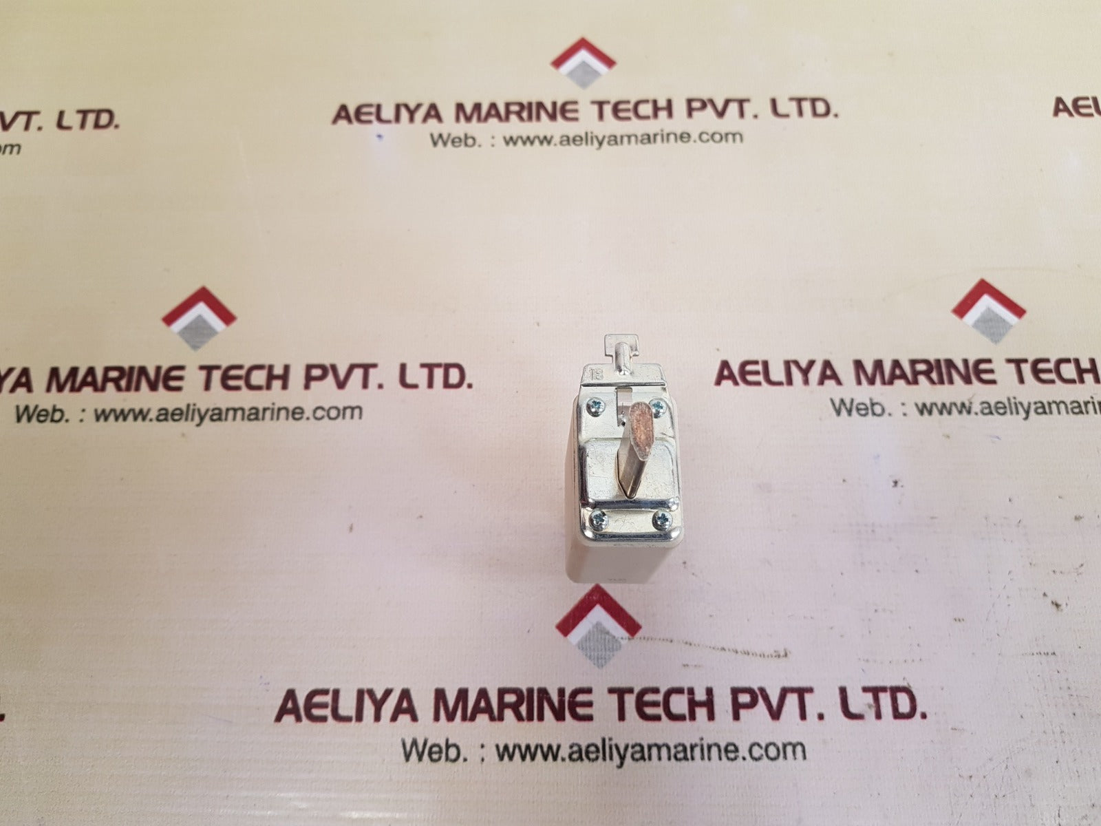 Eti nh1 wt-1c 160a fuse link – Aeliya Marine Tech
