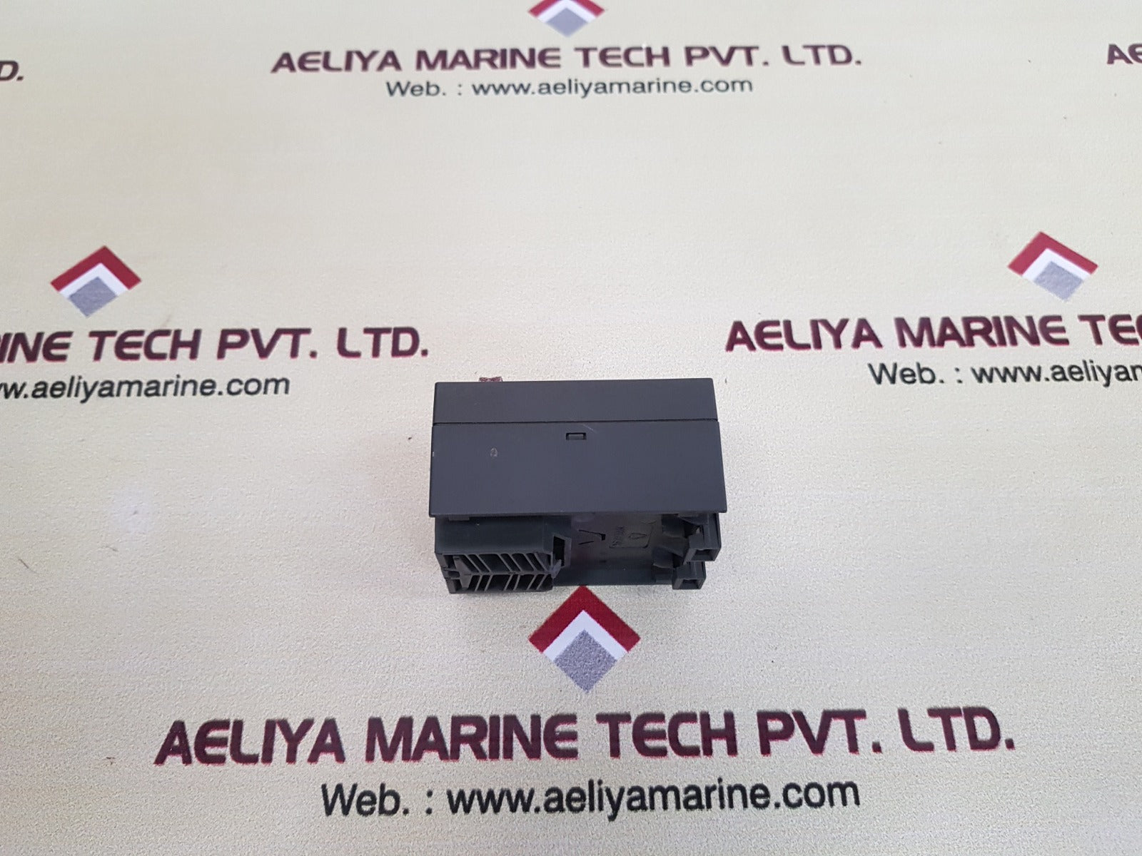 Siemens 6es7 972-0da00-0aa0 profibus terminator dc 24v – Aeliya Marine Tech