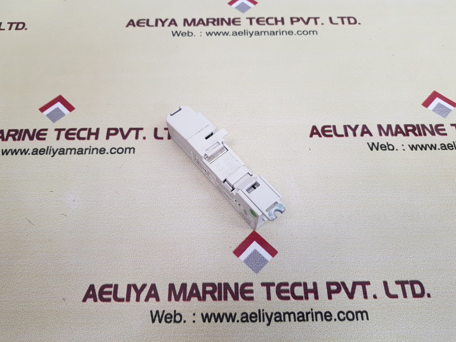 Abb tb805 3bse008534r1 cable adapter bus outlet – Aeliya Marine Tech