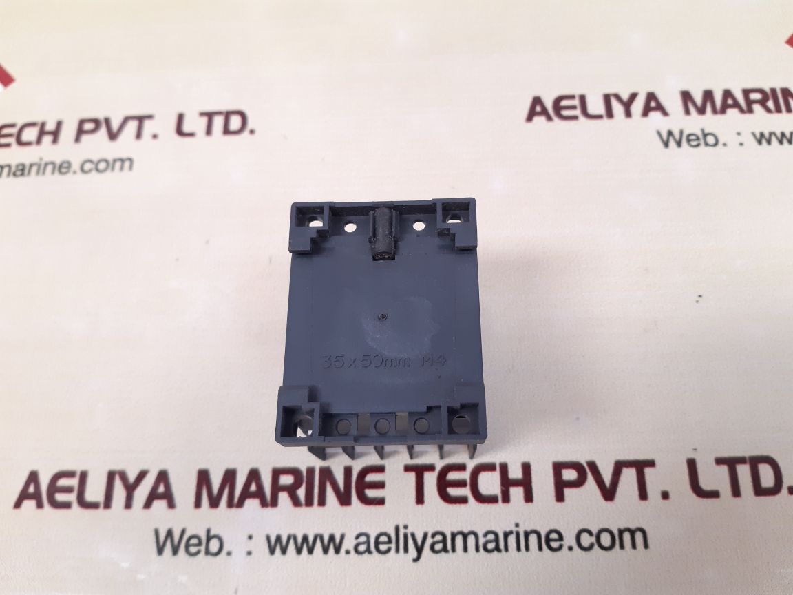 Telemecanique/Schneider ca3kn 40bd auxiliary contactor – Aeliya Marine Tech