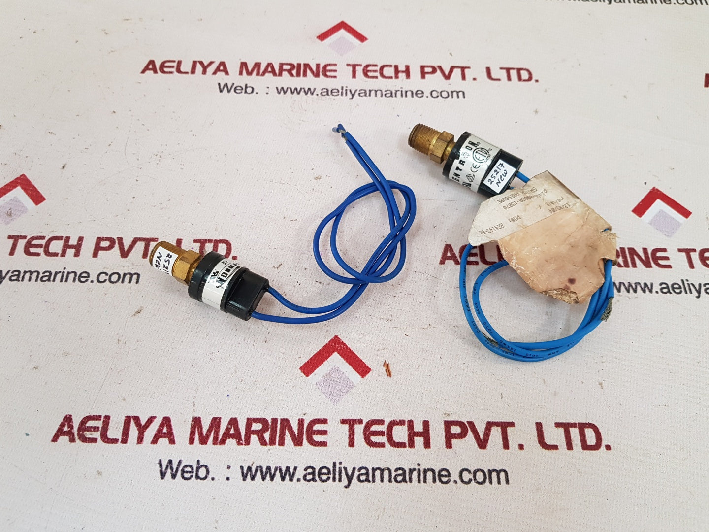 Set of 2x Sentrion 8228c pressure switch sensor – Aeliya Marine Tech