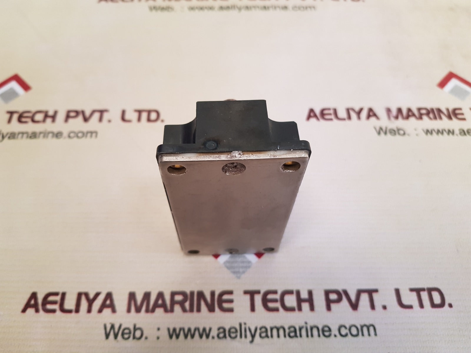 Mitsubishi rm300ca-9w diode module Used – Aeliya Marine Tech