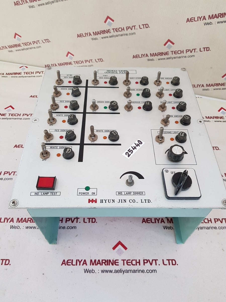 Hyun jin signal light control panel – Aeliya Marine Tech