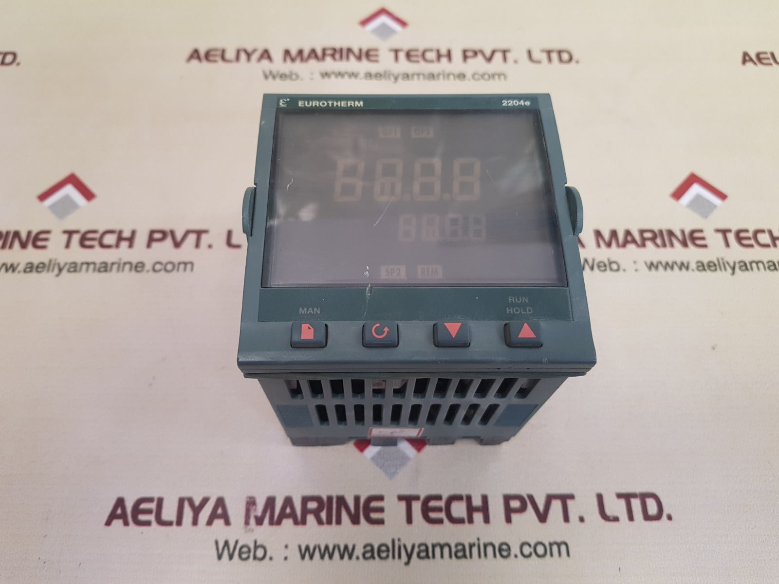 Eurotherm 2204e temperature controller – Aeliya Marine Tech