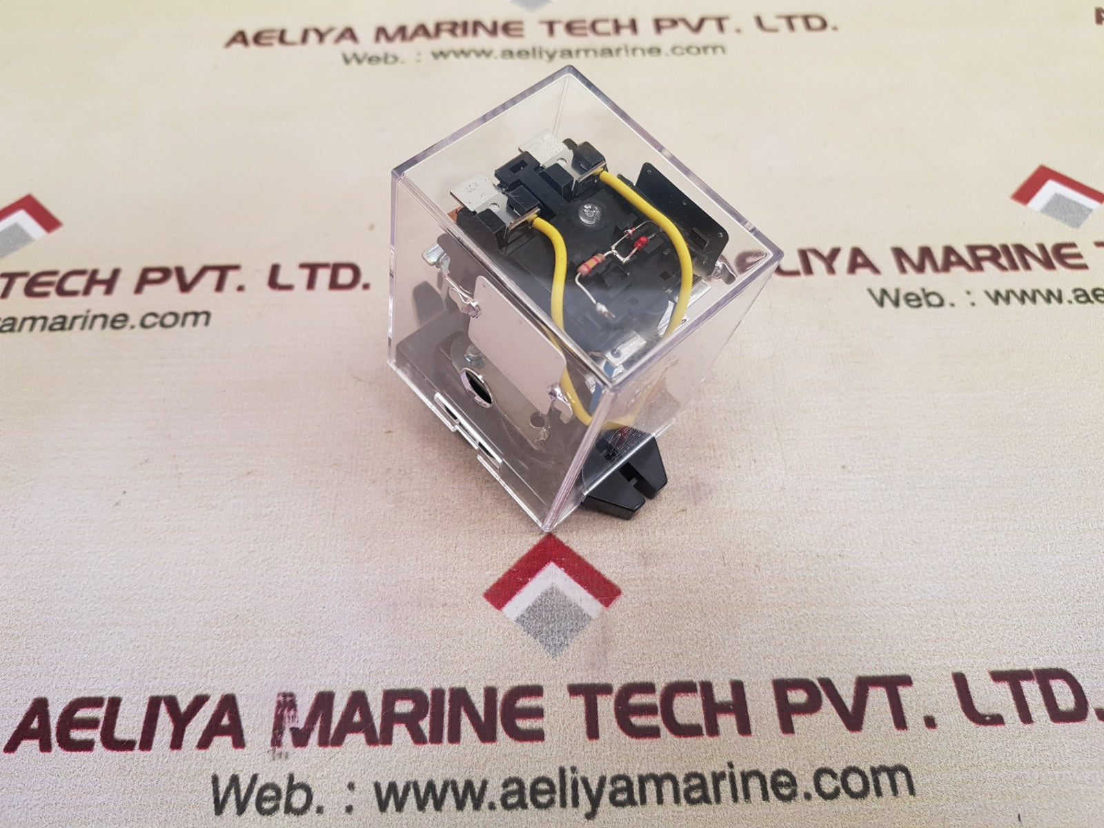 Omron Mm2Xpn-d Power Relay Dc24V – Aeliya Marine Tech®