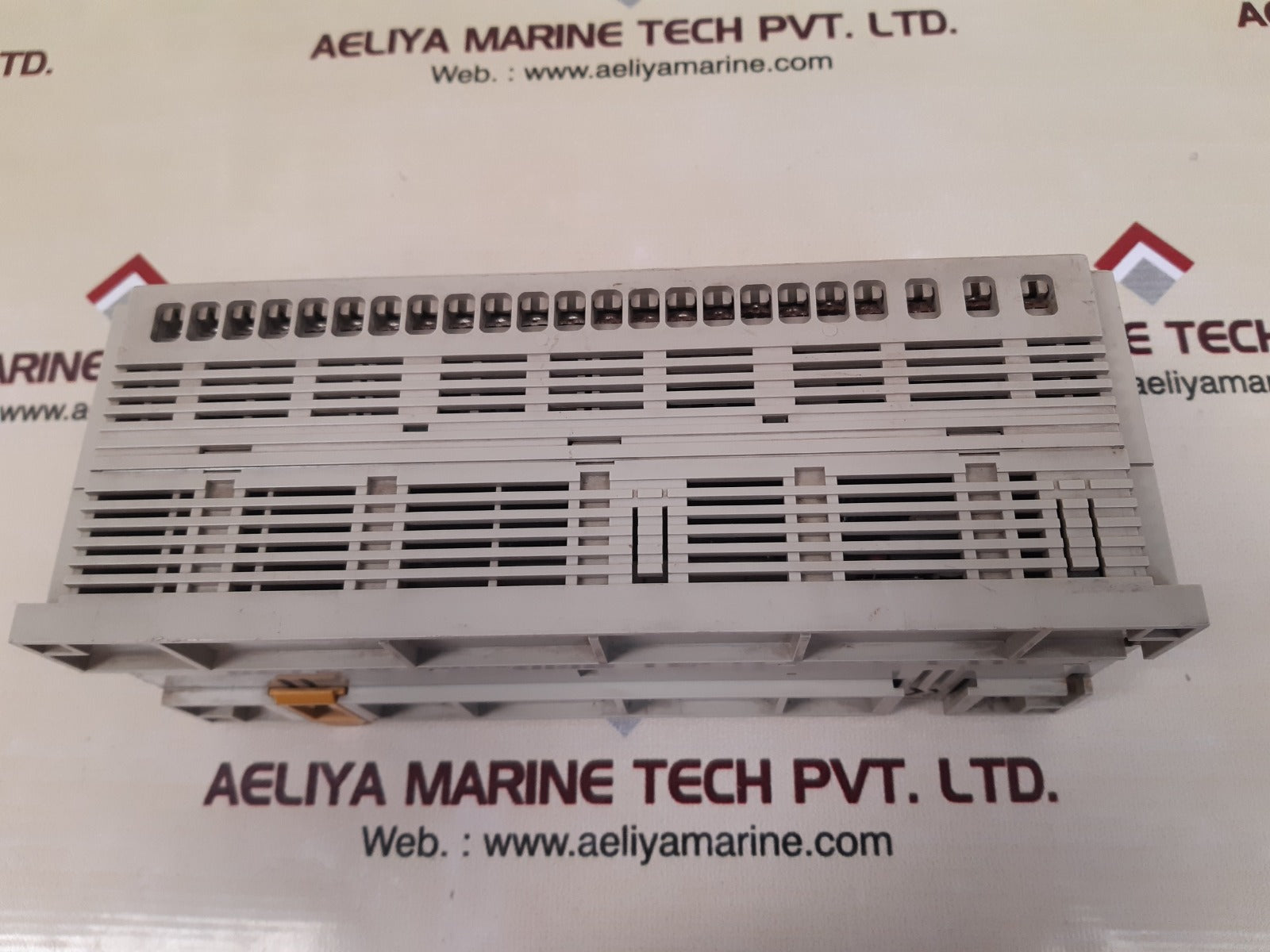 Omron sysmac cpm1-30cdr-d-v1 programmable controller – Aeliya Marine Tech