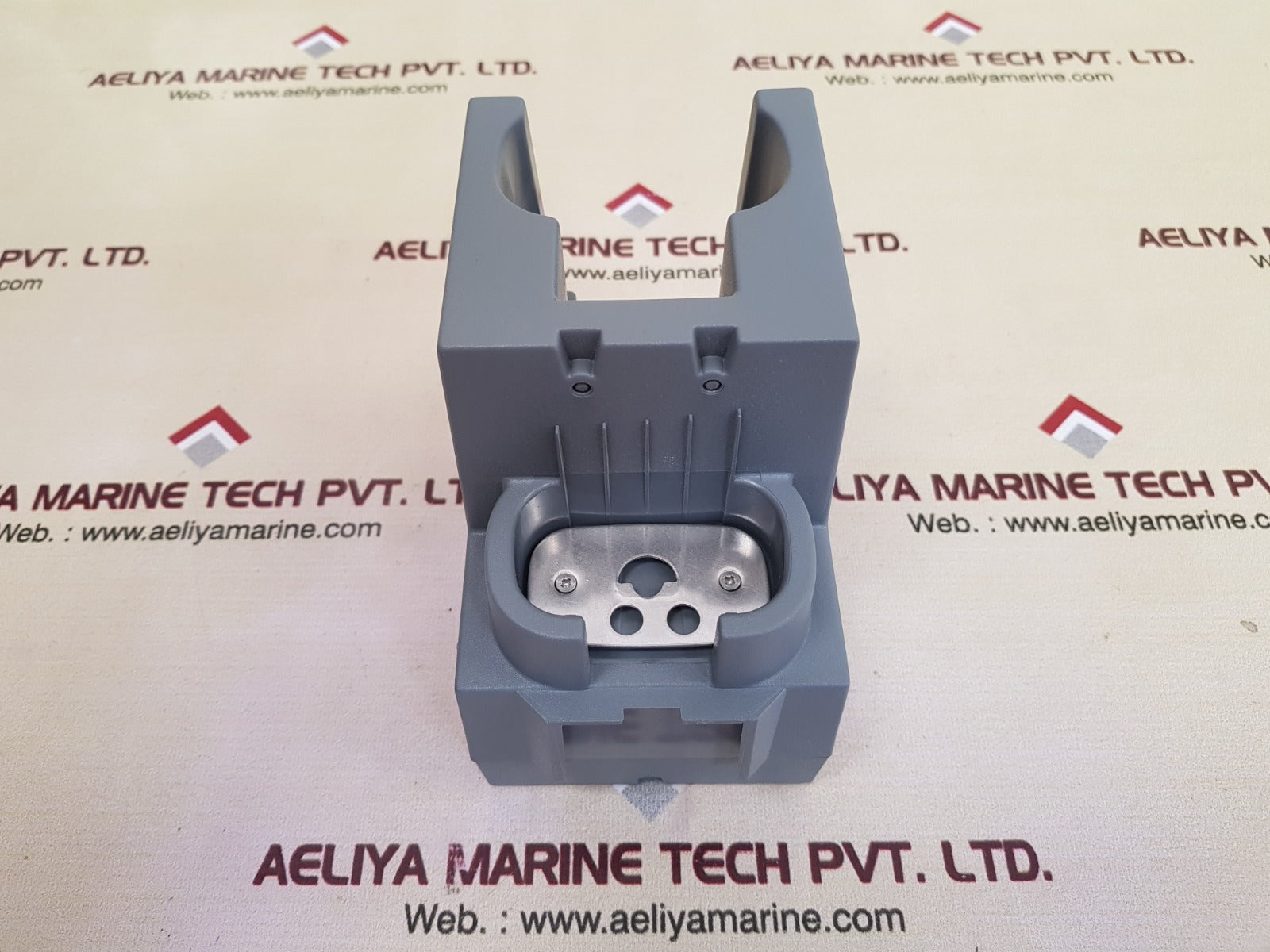 Navico Ctc1 Commercial Trickle Battery Charger – Aeliya Marine Tech®