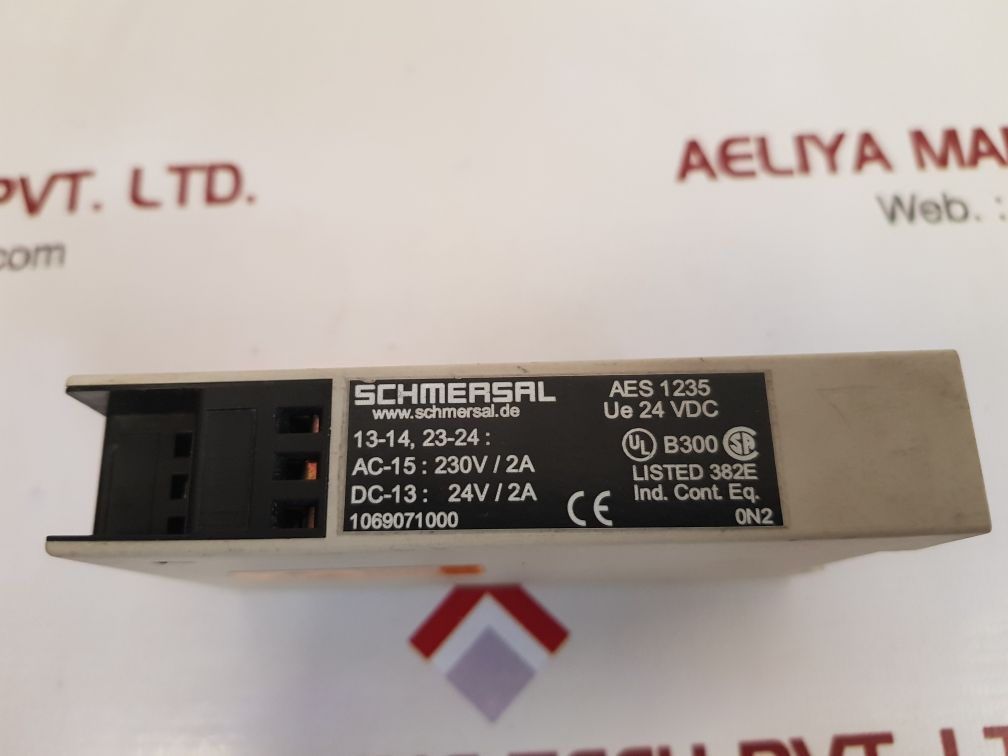 Schmersal aes 1235 safety relay – Aeliya Marine Tech®
