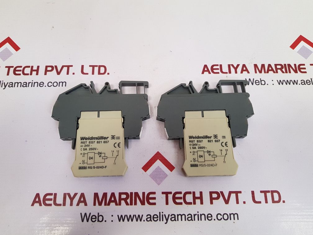 Set of 7x Weidmuller rst eg7 relay coupler – Aeliya Marine Tech