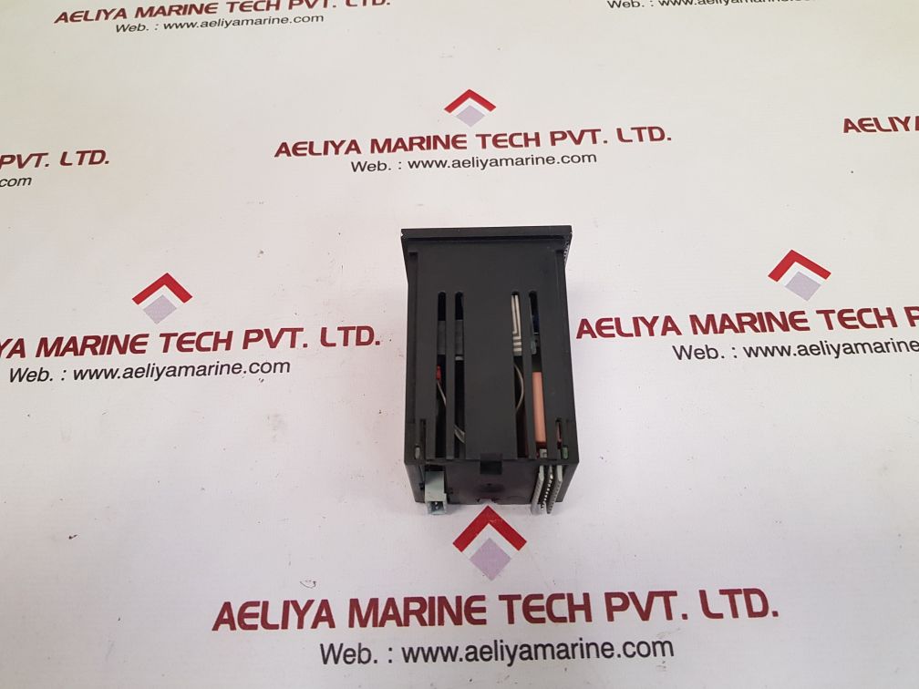 Stork tronic st 72-31.03p temperature controller – Aeliya Marine Tech
