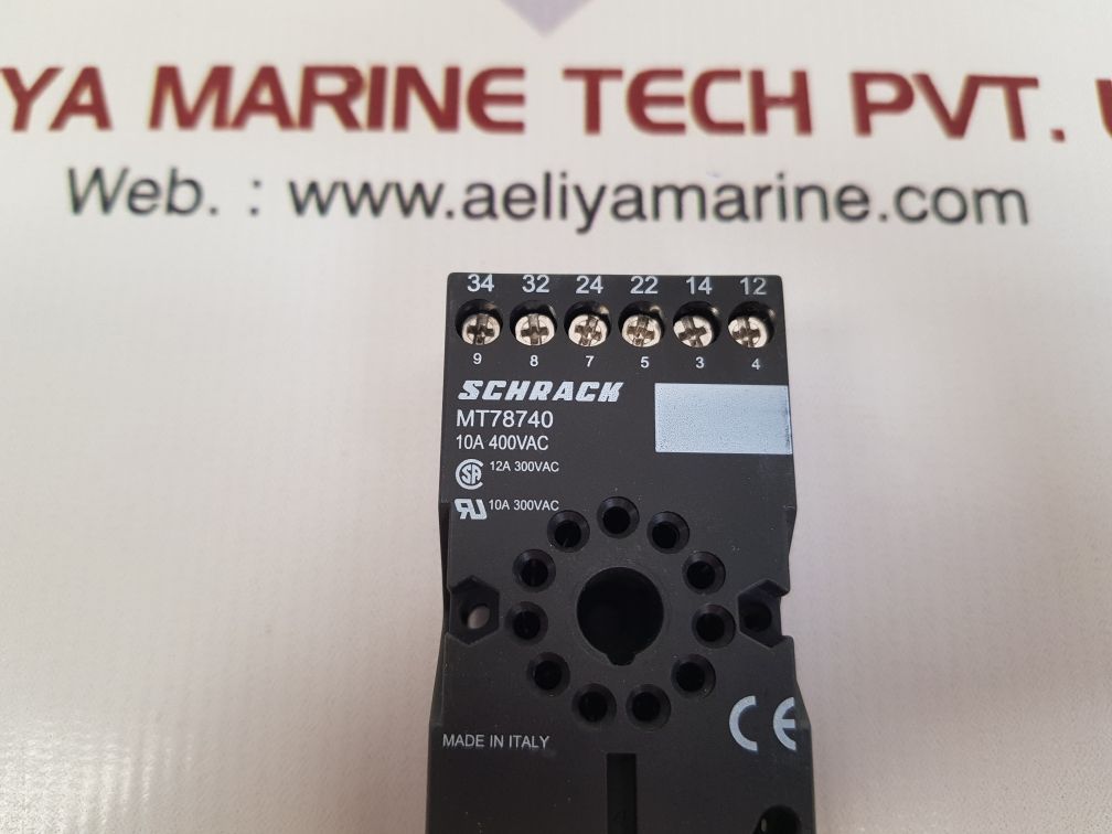 Set of 5x Schrack mt78740 relay base socket – Aeliya Marine Tech
