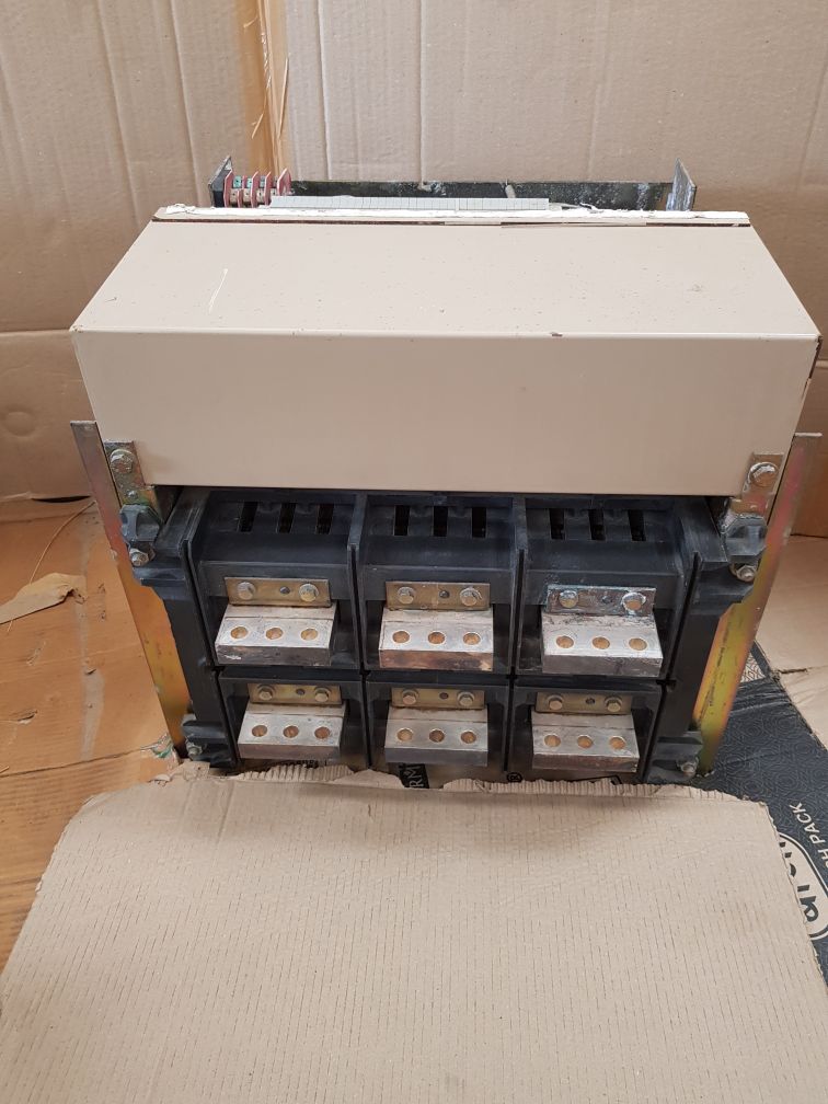 Merlin Gerin Masterpact M25 H1 1000V Circuit Breaker 2500A – Aeliya ...