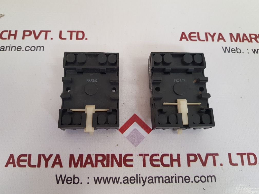 Fuji Electric Tp48X Timer Socket Base 300 Vac 5A – Aeliya Marine Tech