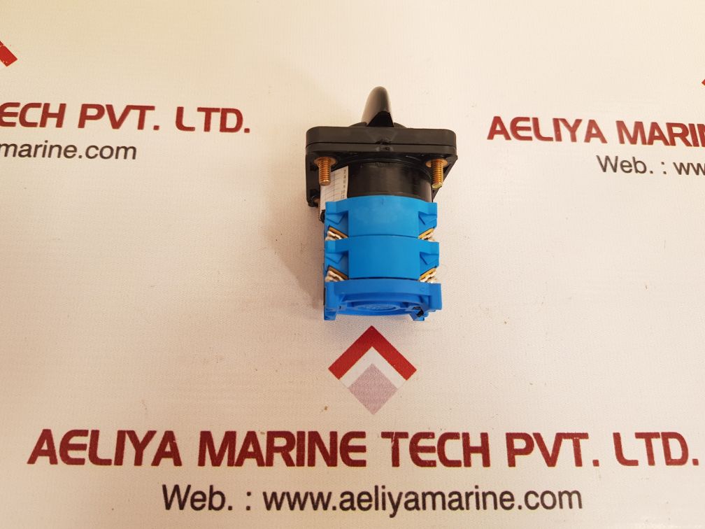 Samwha electric cam switch ac600v 20a – Aeliya Marine Tech