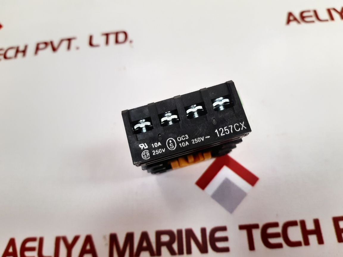 Omron Pf083A-e Relay Socket Oc3 – Aeliya Marine Tech