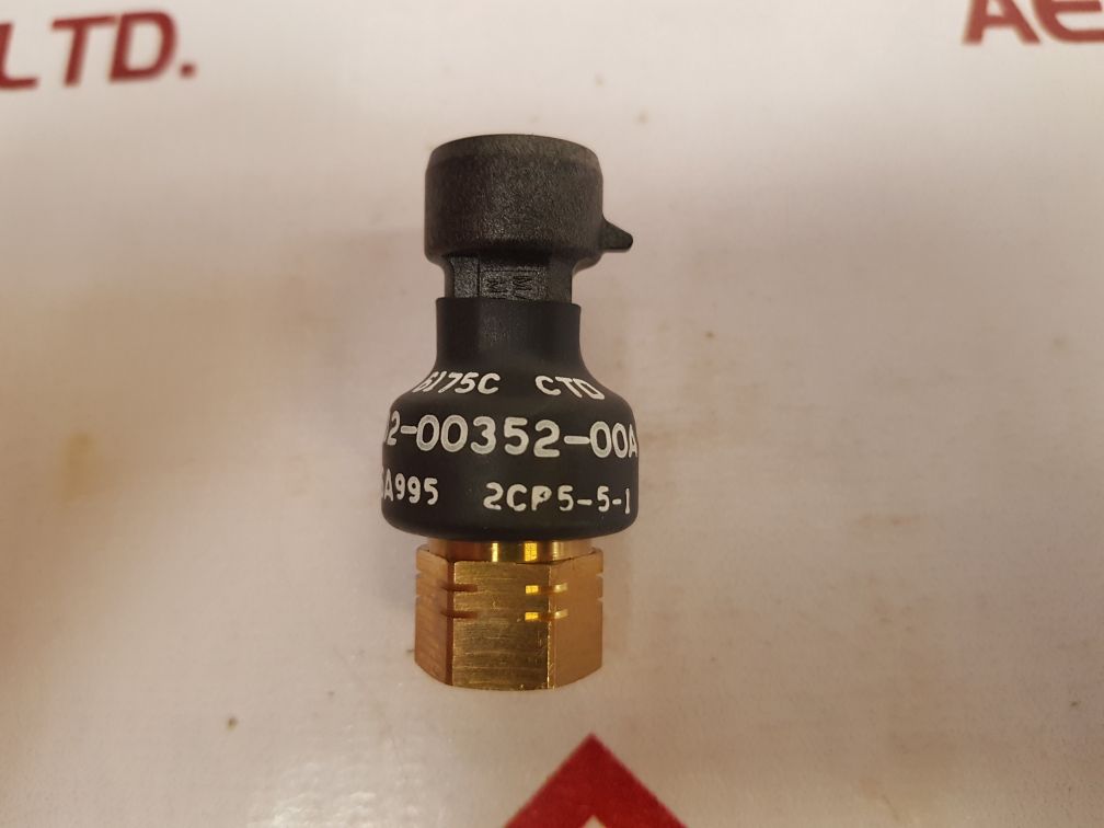 Carrier Transicold 12-00352-00 Pressure Transducer – Aeliya Marine Tech