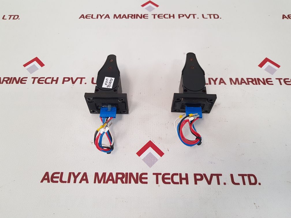P&G Controls Jc100-002 Joystick – Aeliya Marine Tech