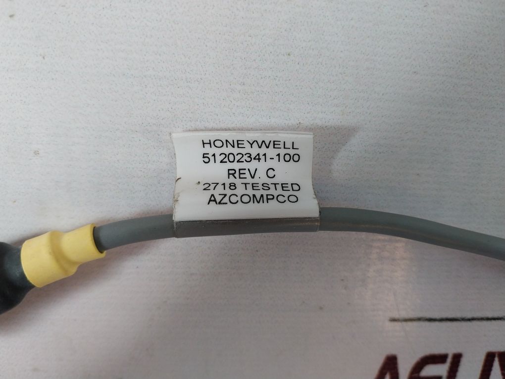Honeywell 51202341-100 & 51202341-102 Link Cable Set – Aeliya Marine Tech