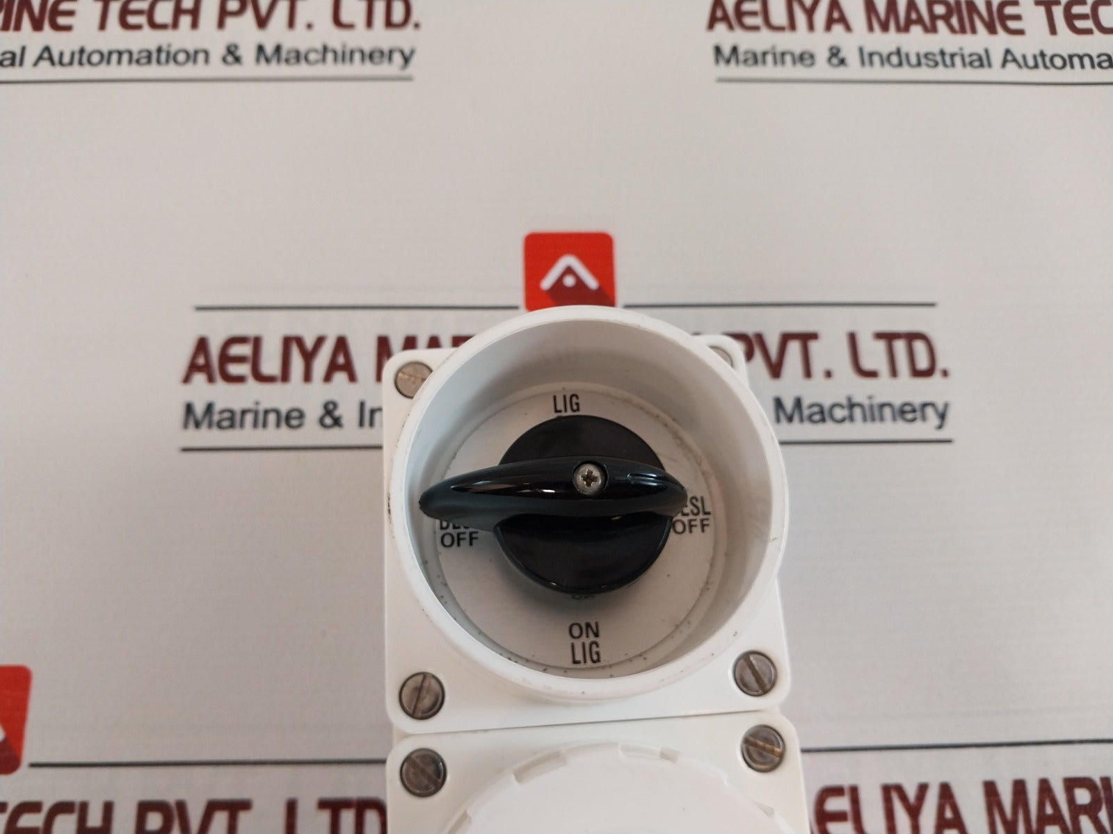 Eletronaval En-106 Rotary Socket Switch – Aeliya Marine Tech