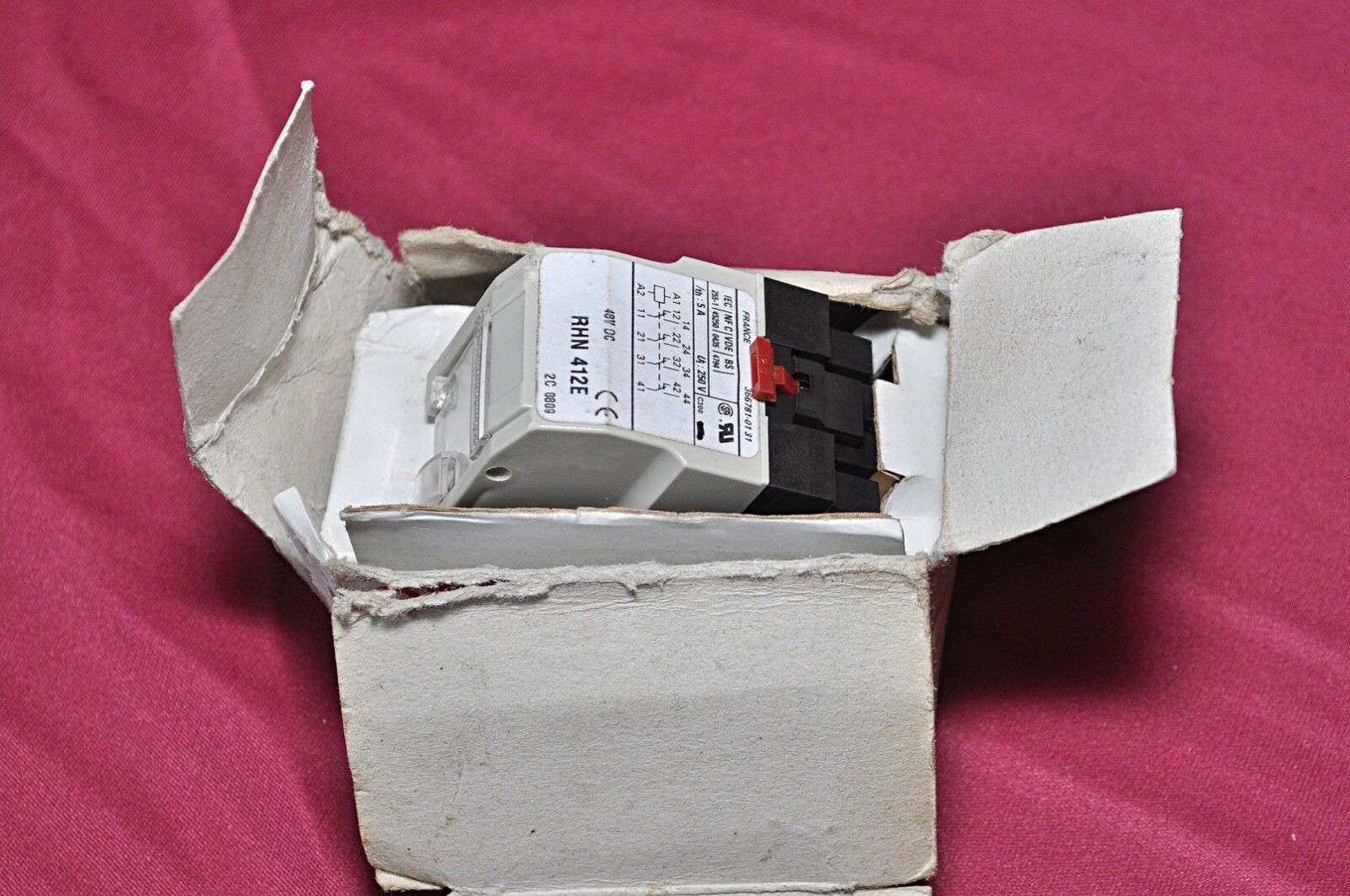 Telemecanique rhn 412e relay 48v – Aeliya Marine Tech