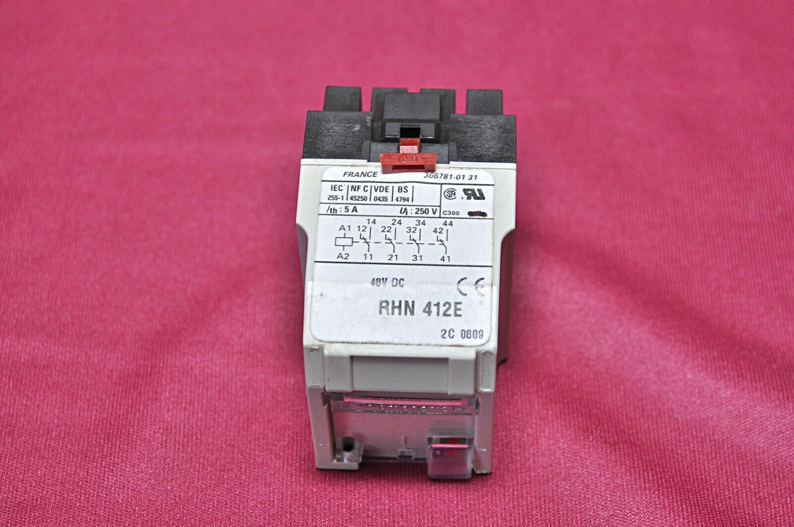 Telemecanique rhn 412e relay 48v – Aeliya Marine Tech
