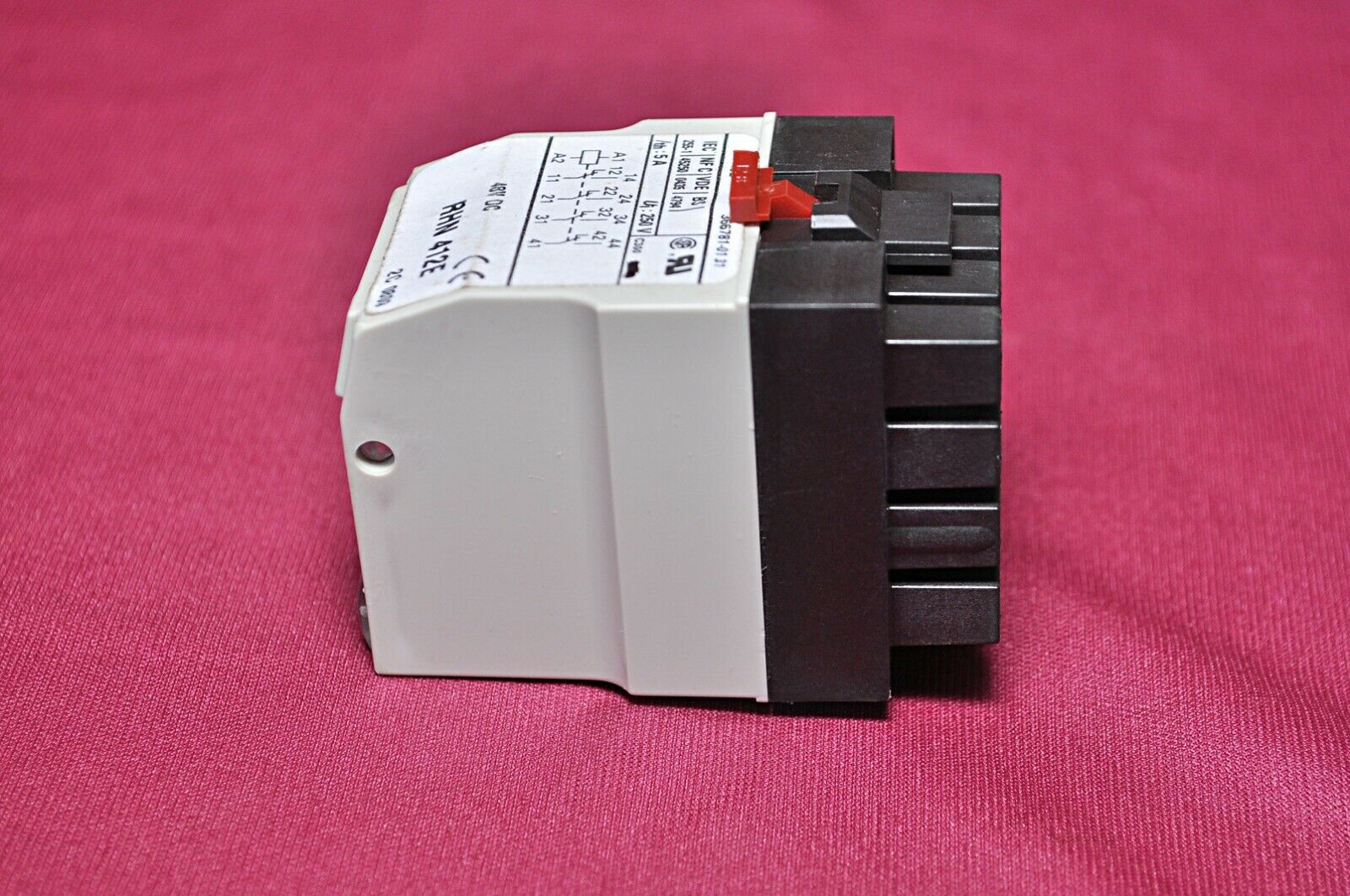 Telemecanique rhn 412e relay 48v – Aeliya Marine Tech