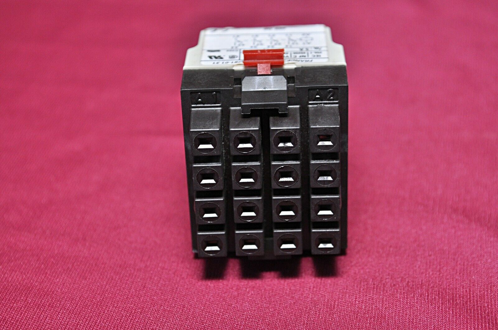 Telemecanique rhn 412e relay 48v – Aeliya Marine Tech