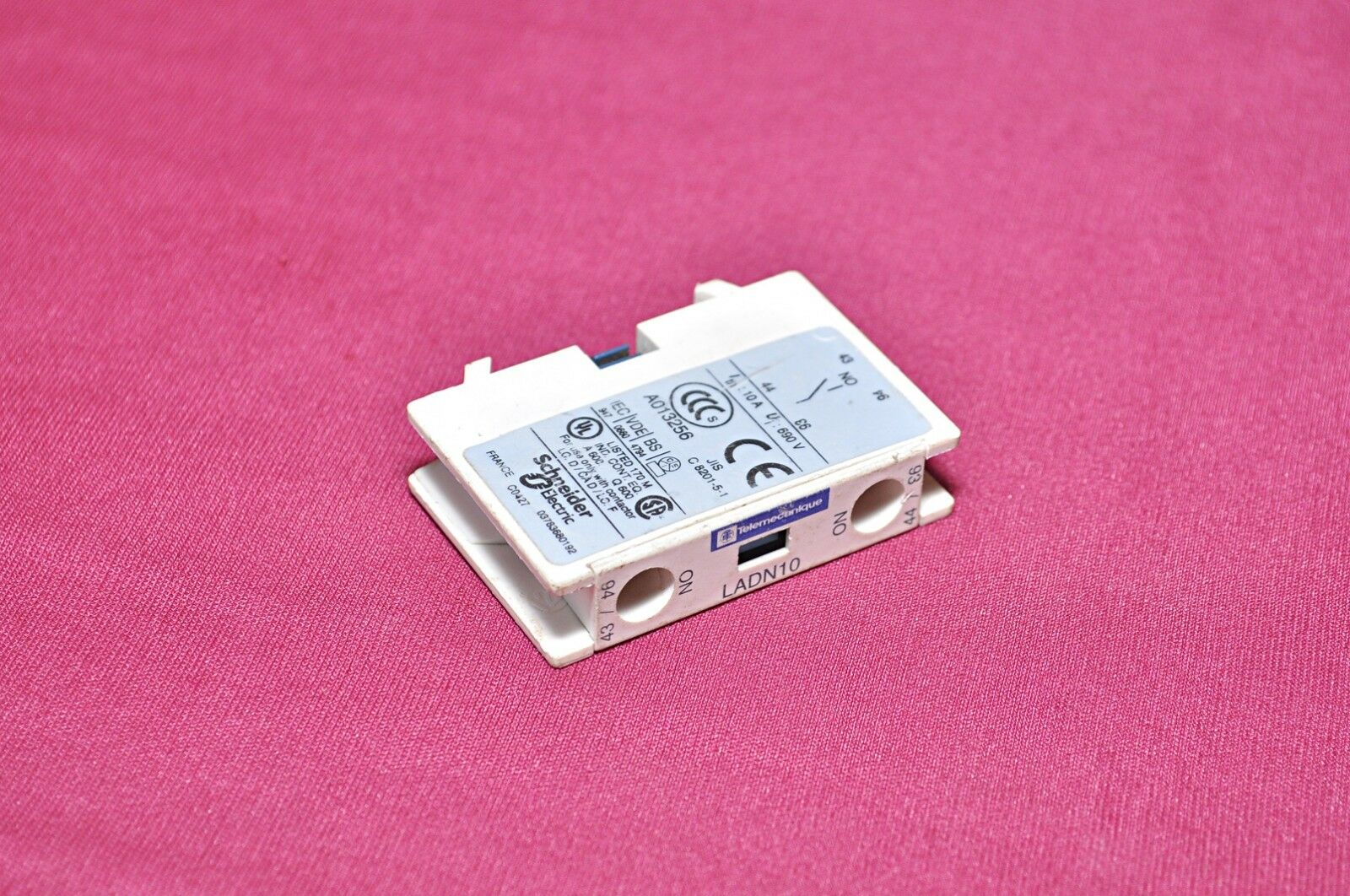 Telemecanique Ladn10 Auxiliary Contact Block – Aeliya Marine Tech