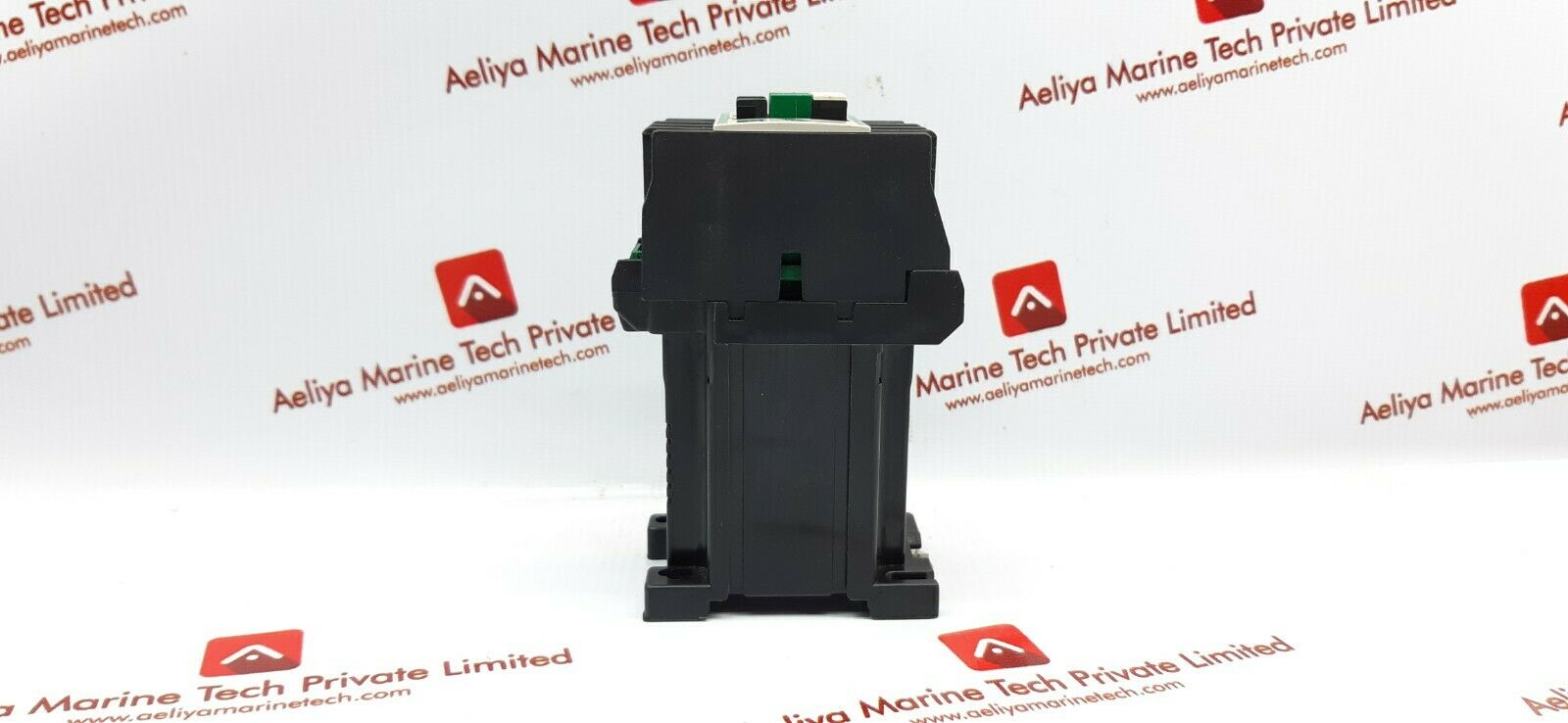 LG green series srx-4p contactor dc 110v – Aeliya Marine Tech