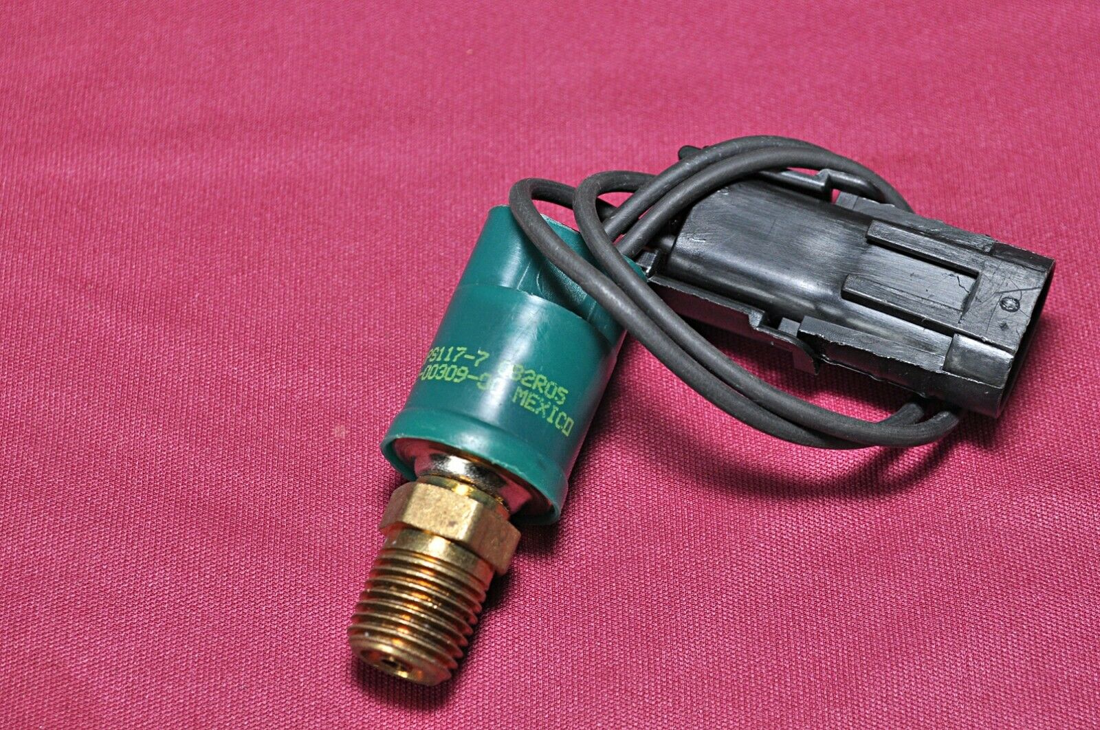 Carrier 12-00309-00 pressure switch (350) – Aeliya Marine Tech