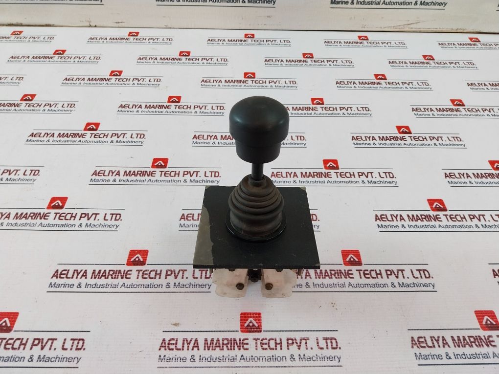 4930 Non-follow-up Joystick Controller – Aeliya Marine Tech