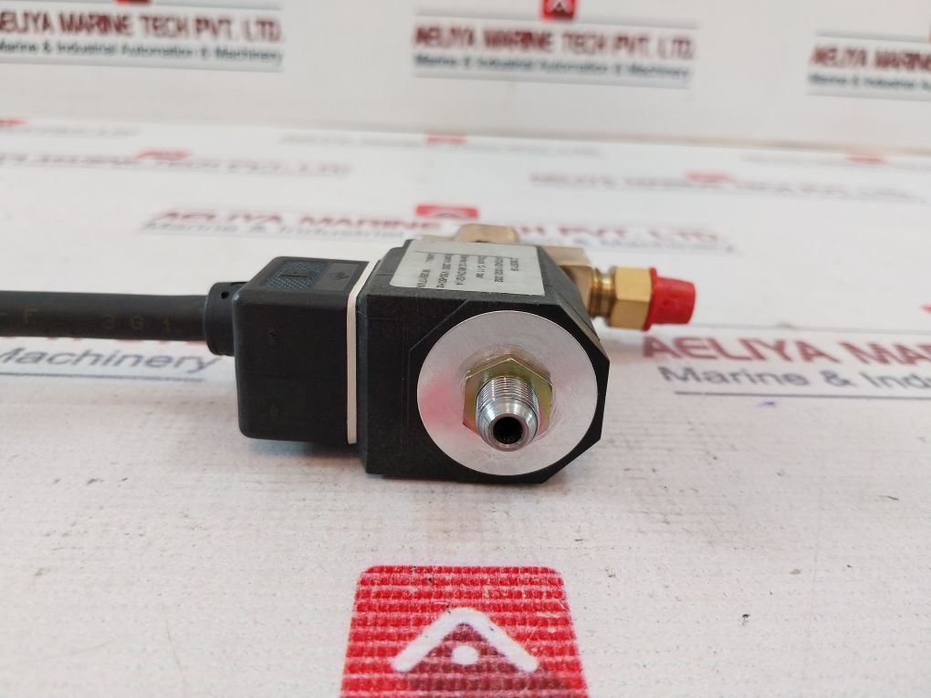 A7242/1002/.032 Solenoid Valve W 28/17 Cable – Aeliya Marine Tech