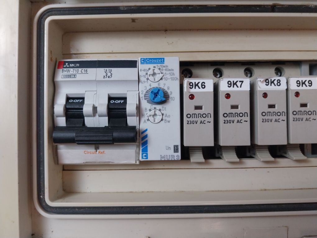 ABB DIM. 220X170X80 Junction Box With Switch IP55 – Aeliya Marine Tech