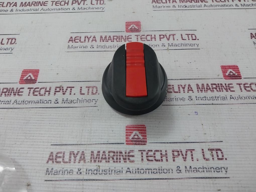 Abb Ot40F3 Disconnector Switch 40A 50-60Hz – Aeliya Marine Tech