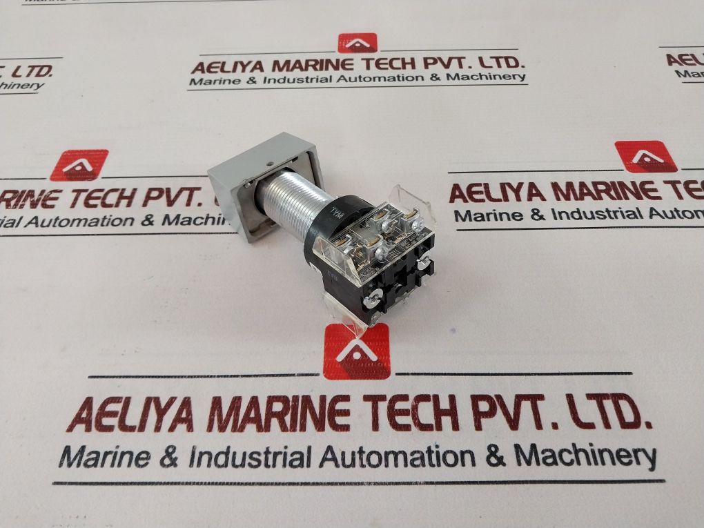 Allen-bradley 800H-dph16Aaxx64 Bulletin 800H Heavy Duty Push Button Unit – Aeliya Marine Tech