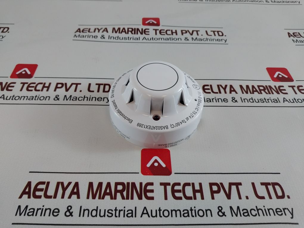 Apollo Xp95 Optical Smoke Detector 55000-640 – Aeliya Marine Tech