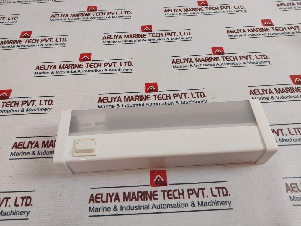 Aqua Signal 1856103003 Berth Light Surface 220-230V 60Hz – Aeliya ...