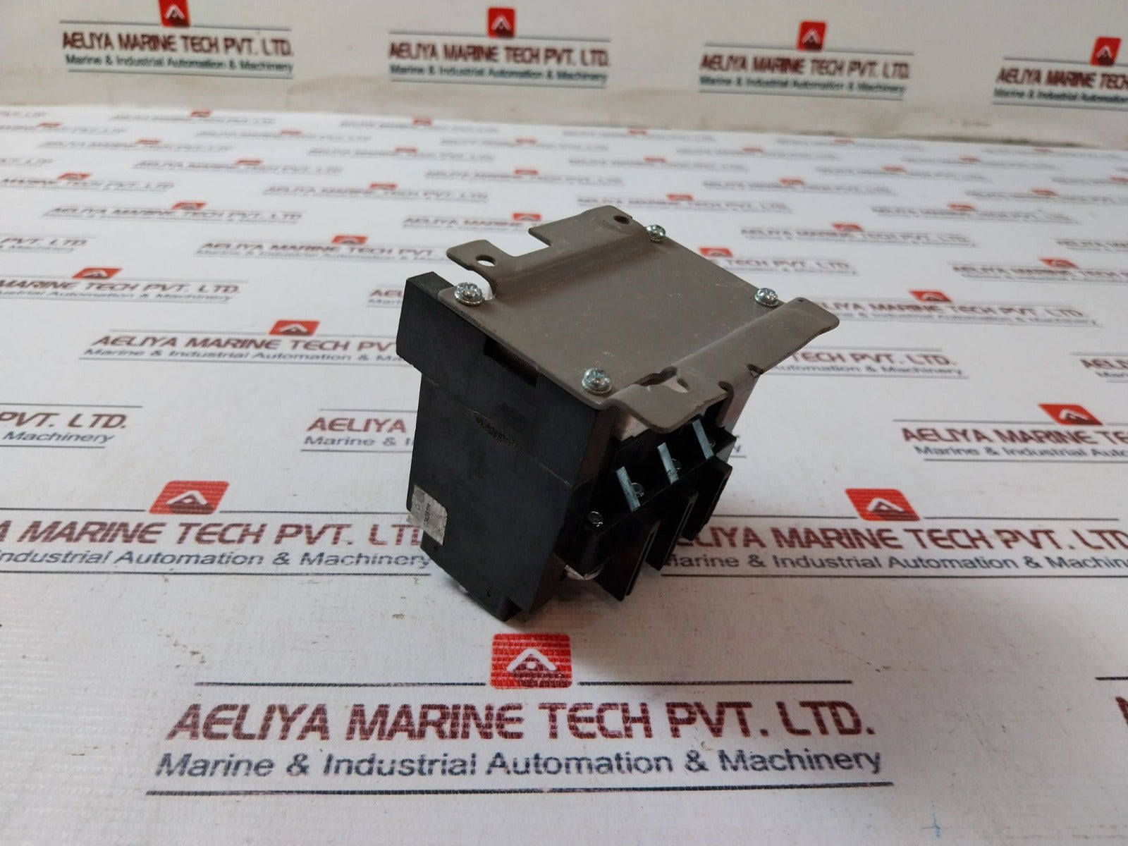 Bch Electric Coon 16Amp Contactor 25A 660V – Aeliya Marine Tech