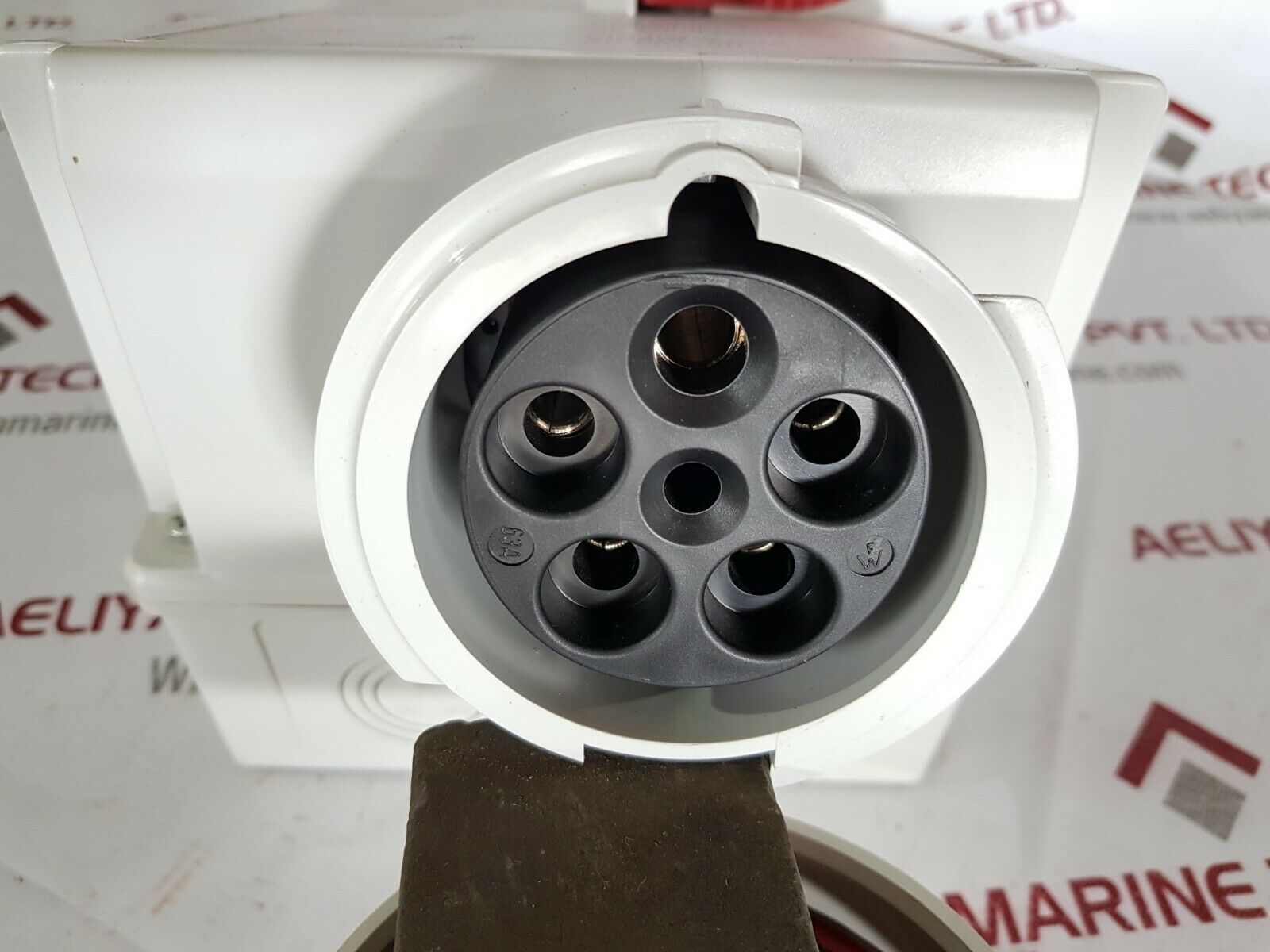 Walther wall socket ae 169 socket double lock 63a-6h 230/400v~ – Aeliya ...