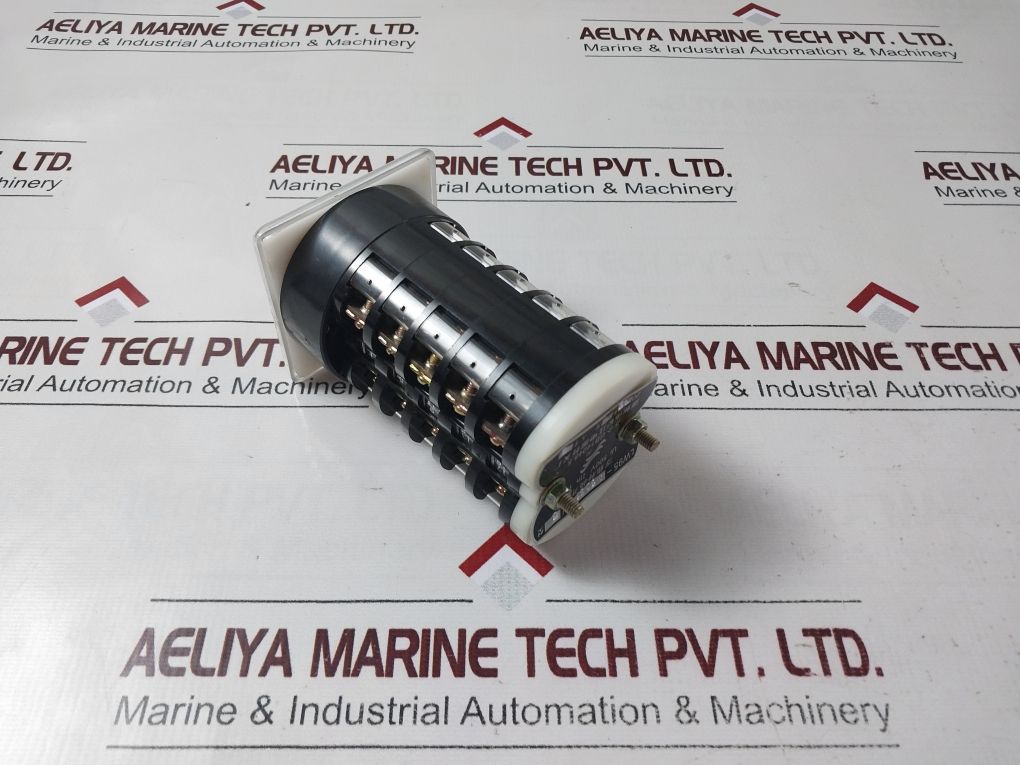 Cansen Lw95-a6281/5 Universal Transfer Switch 16A 500V – Aeliya Marine Tech