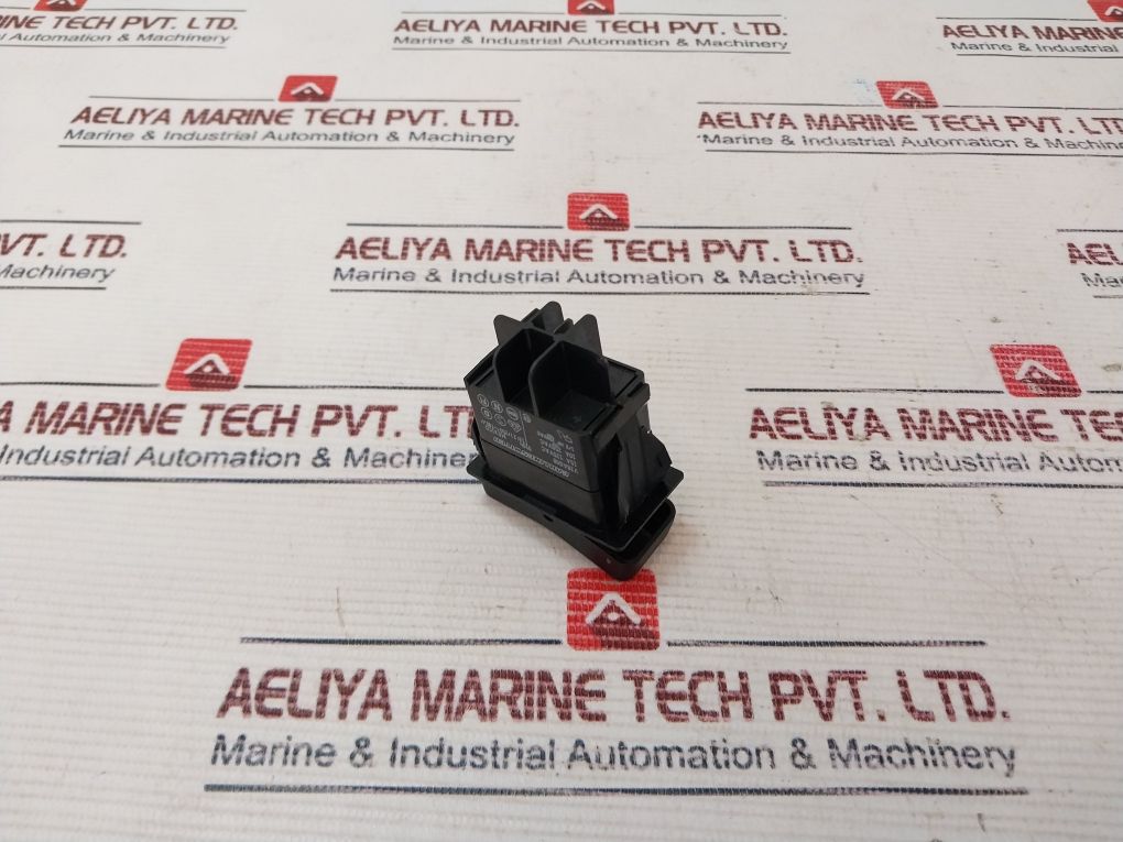 Carling Switch V28As00 – Aeliya Marine Tech