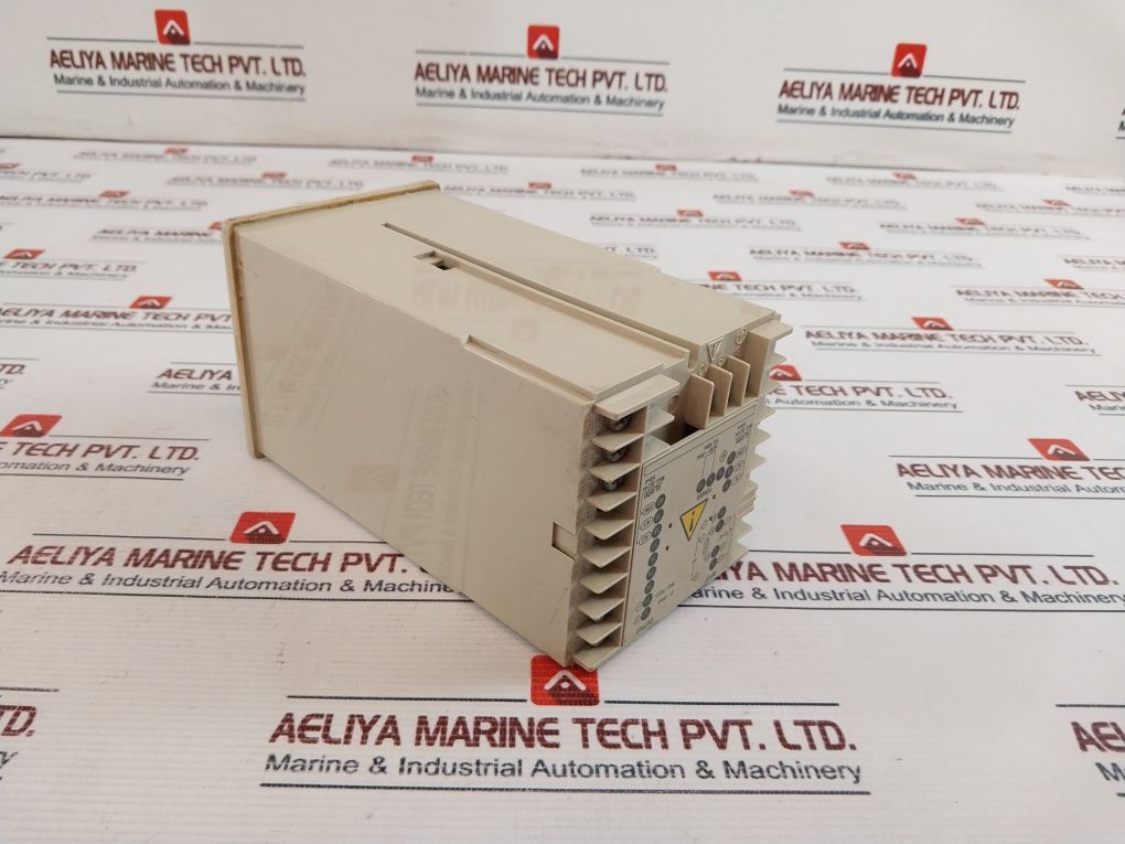 Chino Db1130-000 Digital Temperature Controller Ac85~264V 50/60Hz ...