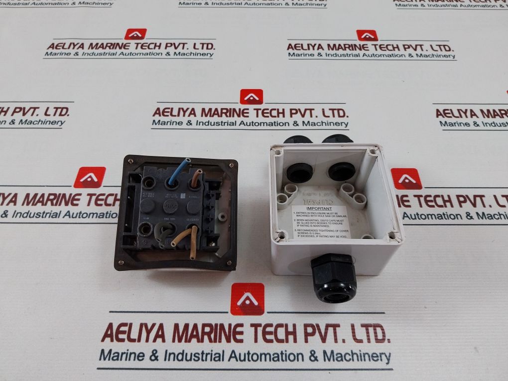 Clipsal 56K1Sw310Ms Lockable On/Off Isolator 10Amp – Aeliya Marine Tech
