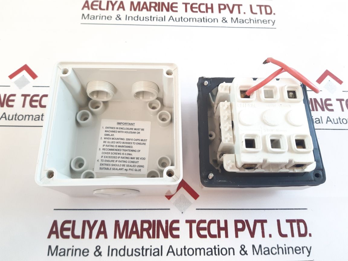 Clipsal 56Sw132 Single Pole Surface Switch 32A – Aeliya Marine Tech
